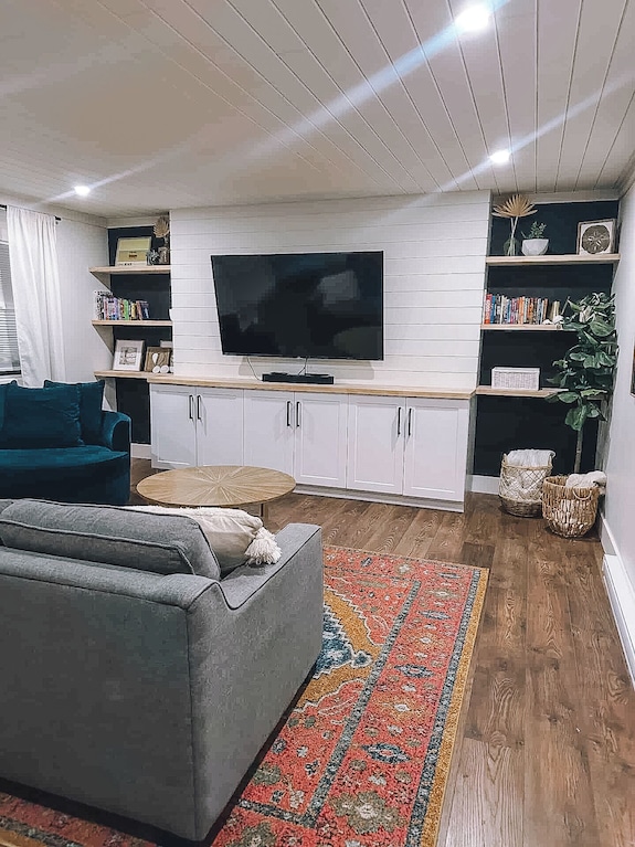 Walk To Parksville Beach | Renovated 3br | Patio + Family Friendly - 帕克斯維爾