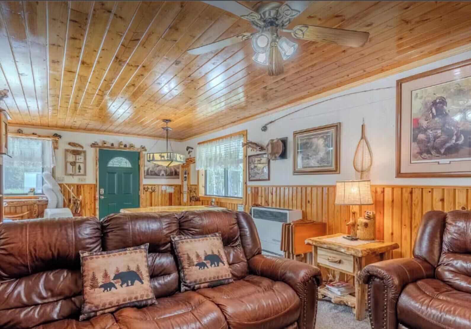Centennial Chalet Tranquil 2-bedroom Cabin 20 Min From Yellowstone - Island Park, ID