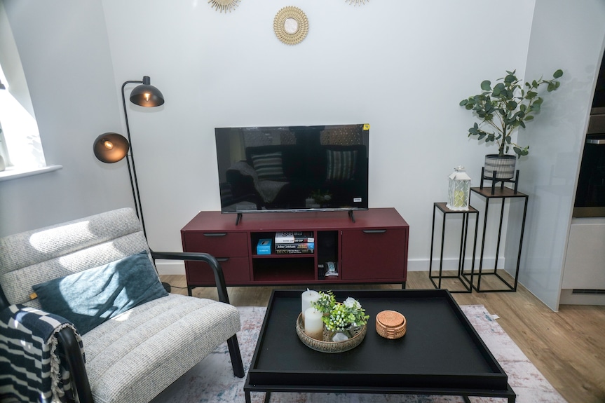 Little Haven Thames View | Parking | Heathrow - London Heathrow Airport (LHR)