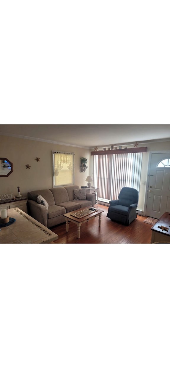 Cozy 1-bedroom Condo Sleeps 5 In Peaceful Seaside Heights With Parking - Lavallette, NJ