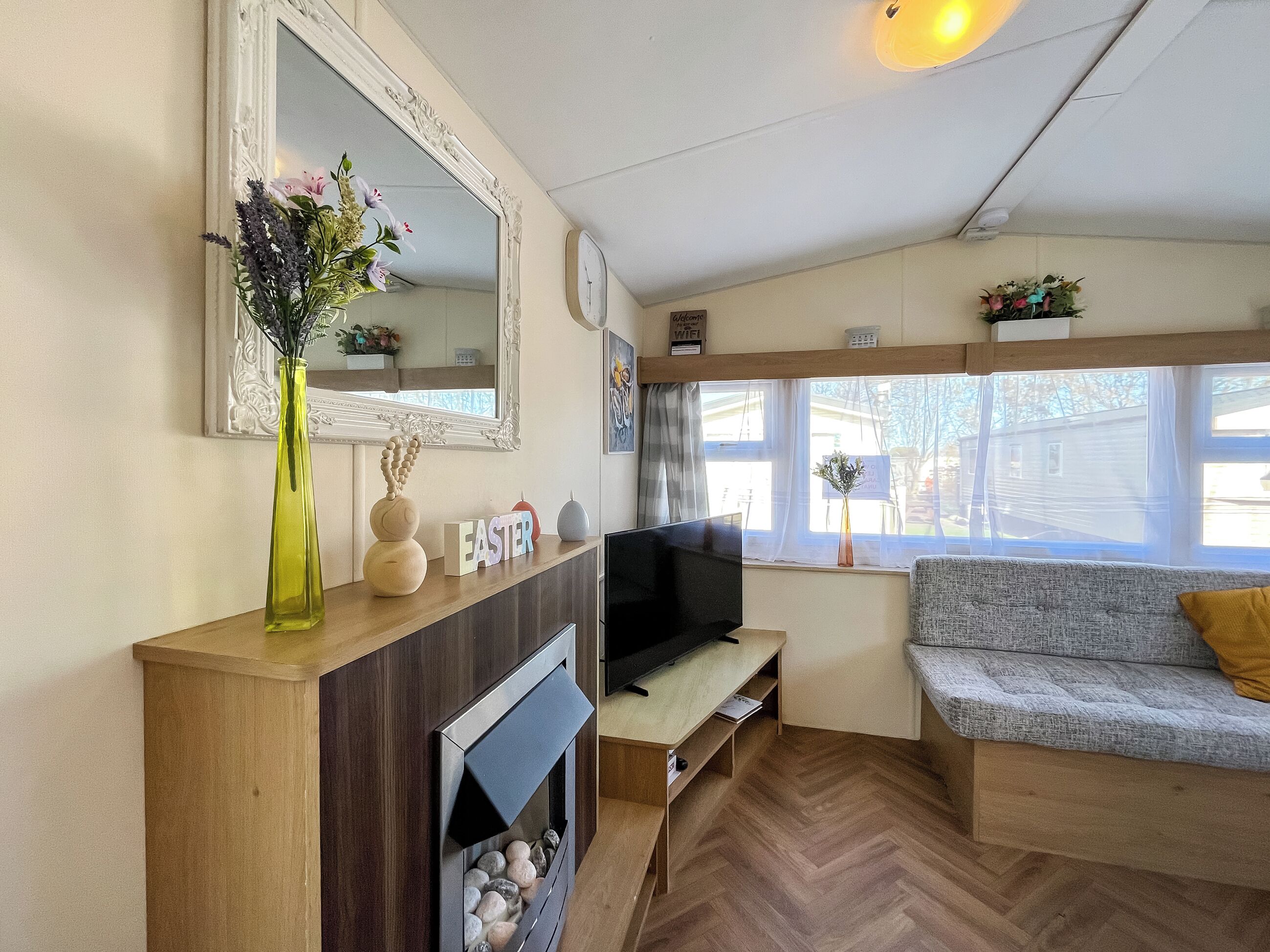 3 Bedroom Accommodation In Towyn - Abergele