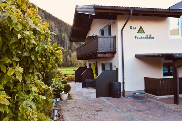 Apartment With Terrace In Hollersbach - Mittersill
