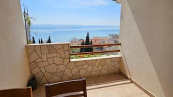 Estúdio (Studio Apartment with Balcony and Sea) | Varanda