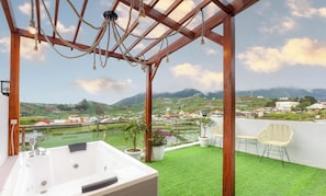 Vila, 2 quartos | Terraço/pátio