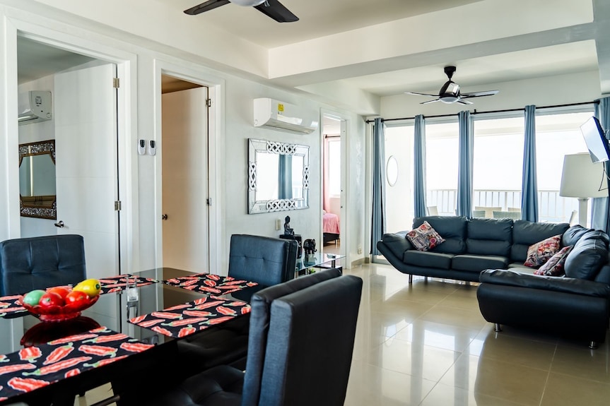 Beachfront Apartment Seaview - Cartagena, Colombia