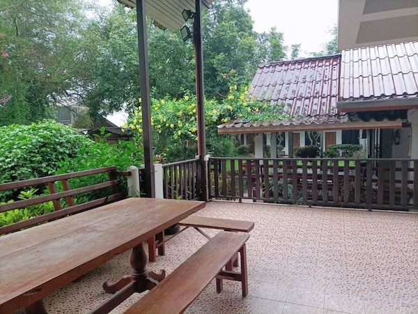 Lucky Pai Resort & Hostel - Chiang Mai