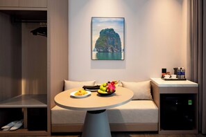 Quarto Duplo de Luxo | Sala de estar
