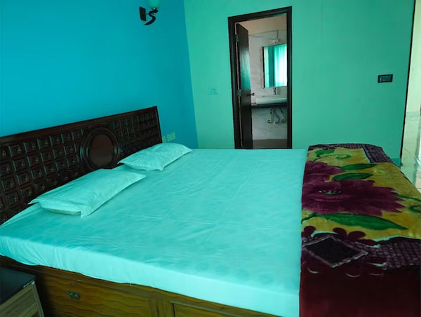 Meerahmahal Entire Luxurious Aqua Villa - Calcutta