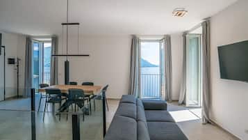 Apartamento Lua de Mel, vários quartos, 2 casas de banho, junto à montanha (Sant' Anna Deluxe) | Sala de jantar
