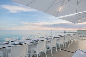 Espaço exterior para banquetes