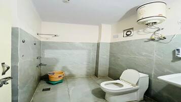 Quarto casal luxo, sacada, vista para a cidade | Banheiro