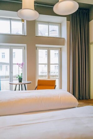 Quarto Duplo Superior, varanda, vista para o pátio | Cortinas/cortinados opacos, quartos insonorizados, Wi-fi grátis 