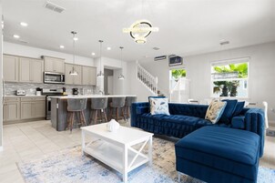 Villa (5 Bedrooms) | Sala de estar