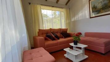 Casa Clássica, pátio, vista para o pátio | Sala de estar