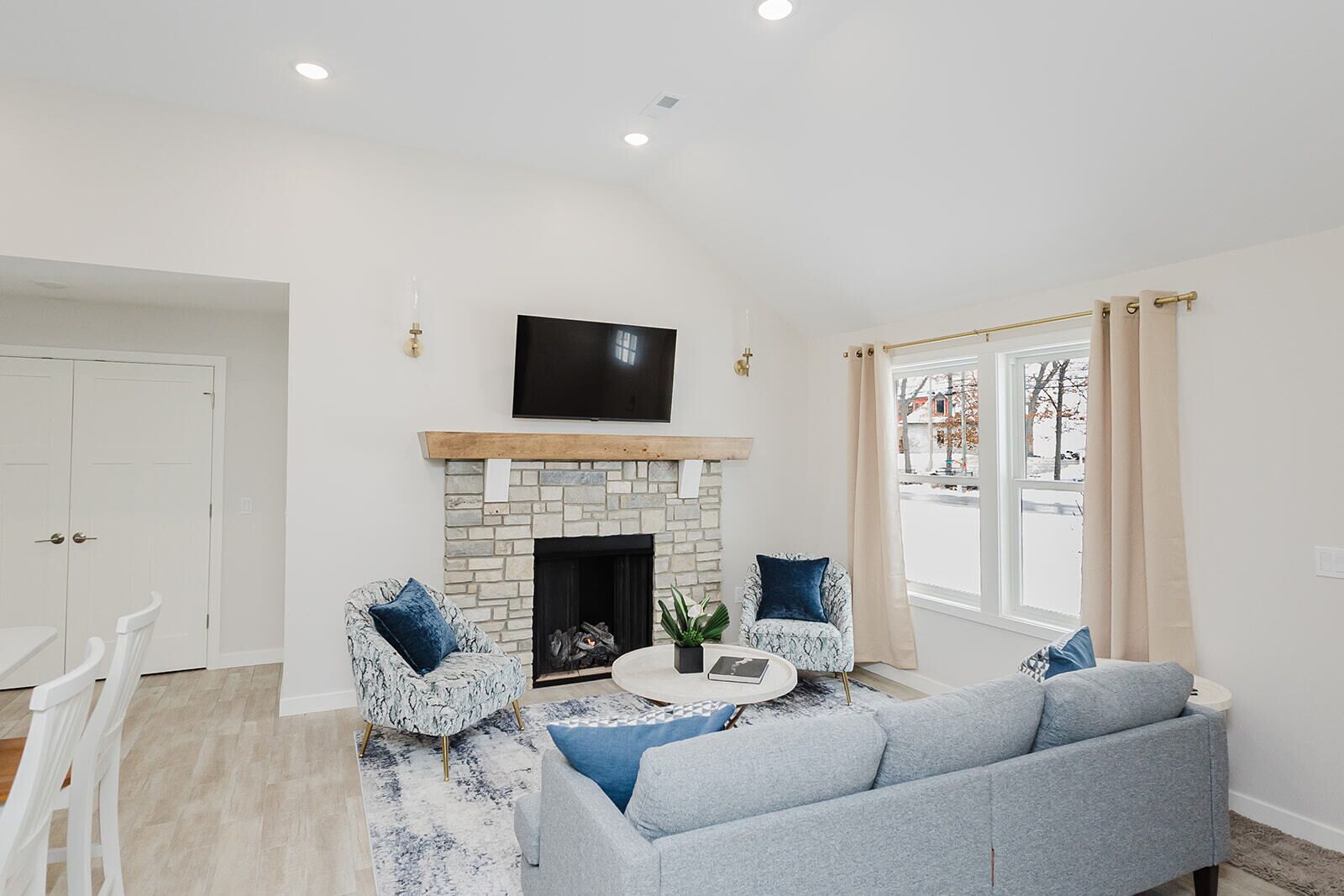 Canal Access  Sleeps 7  Fire Pit  Sand Point - Caseville, MI