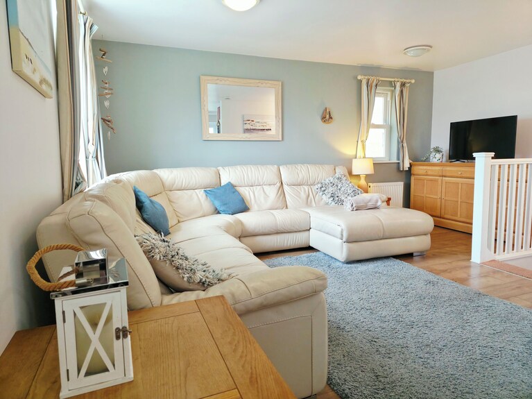 Charming 2 Bed Cottage | Walled Garden & Parking - 伍拉科姆