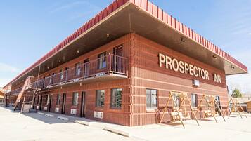 Quarto quádruplo, 2 camas de casal | Fachada