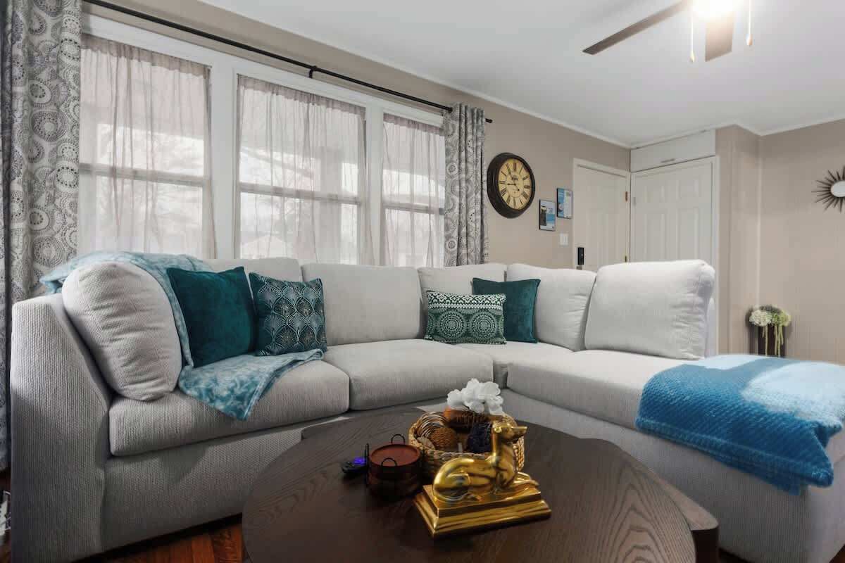 Cozy 2br Ranch No Stairs Ideal North Kc Location - Kansas City