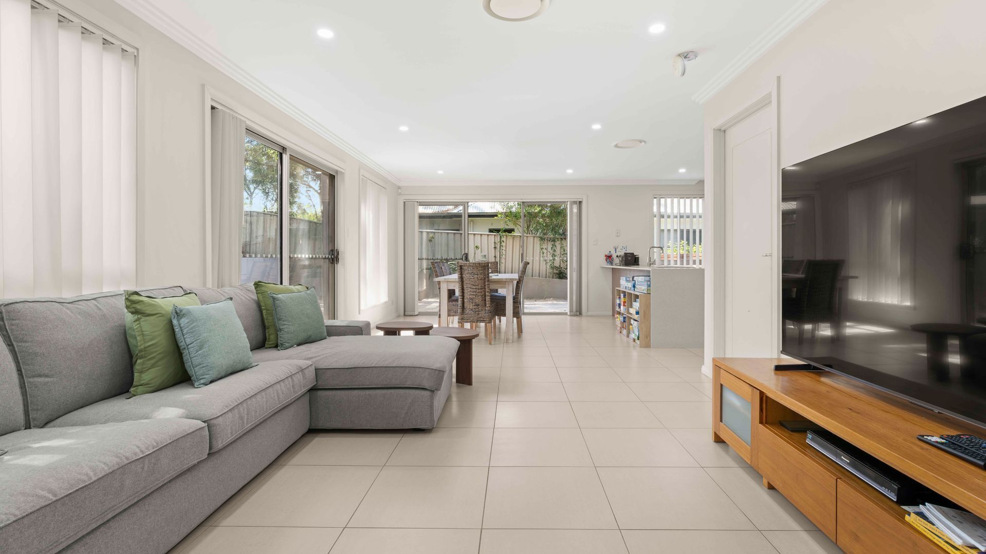 Pet Friendly 3br Beachside Escape  200m To Surf Beach - Jamberoo