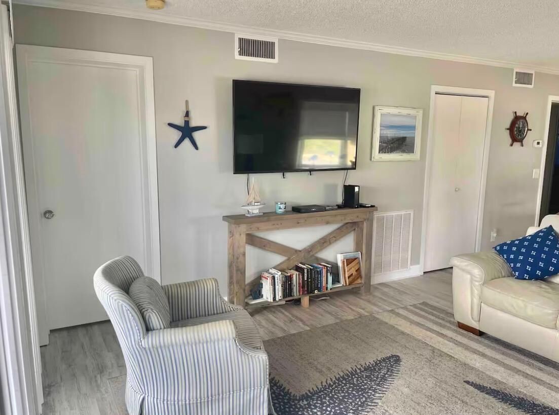 Peaceful Retreat - North End Carolina Beach - Carolina Beach