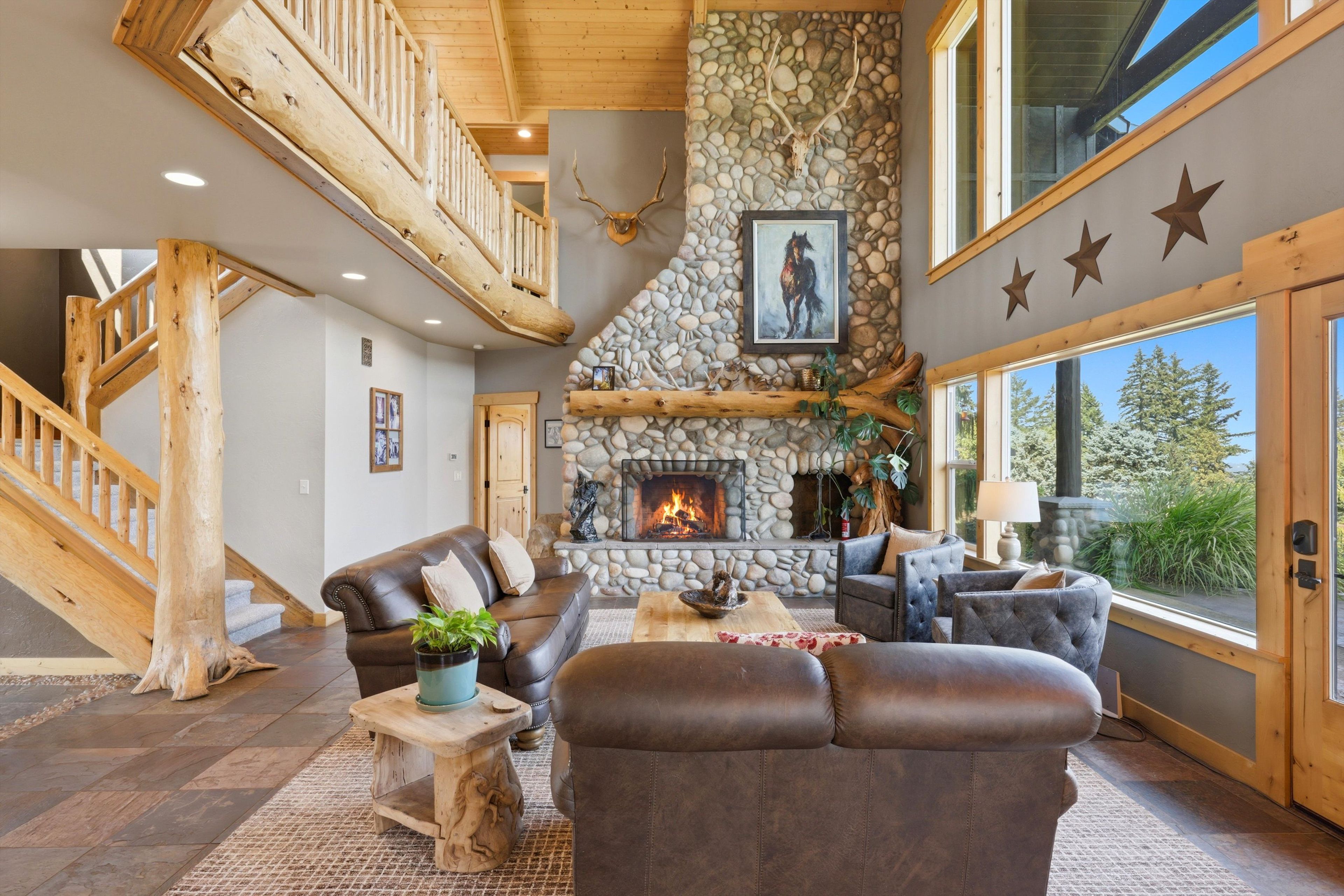 Roosters Coop - Wine Country At A Rustic, Lodge Retreat With Hot Tub, Pool & More - Sherwood, OR