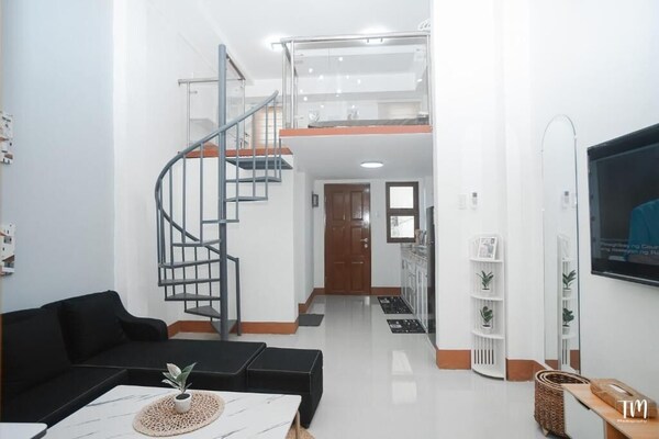 Woodlands Condotel - Bulan