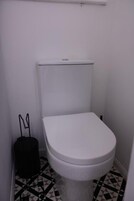 Estúdio Deluxe, 1 cama de casal | Casa de banho | Artigos de higiene pessoal grátis, um secador de cabelo 