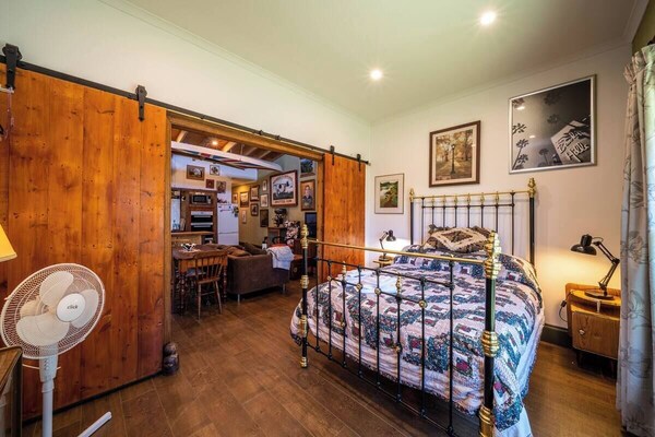 The Spotted Cow-city Fringe & Free Wine - Adelaide Hills Council