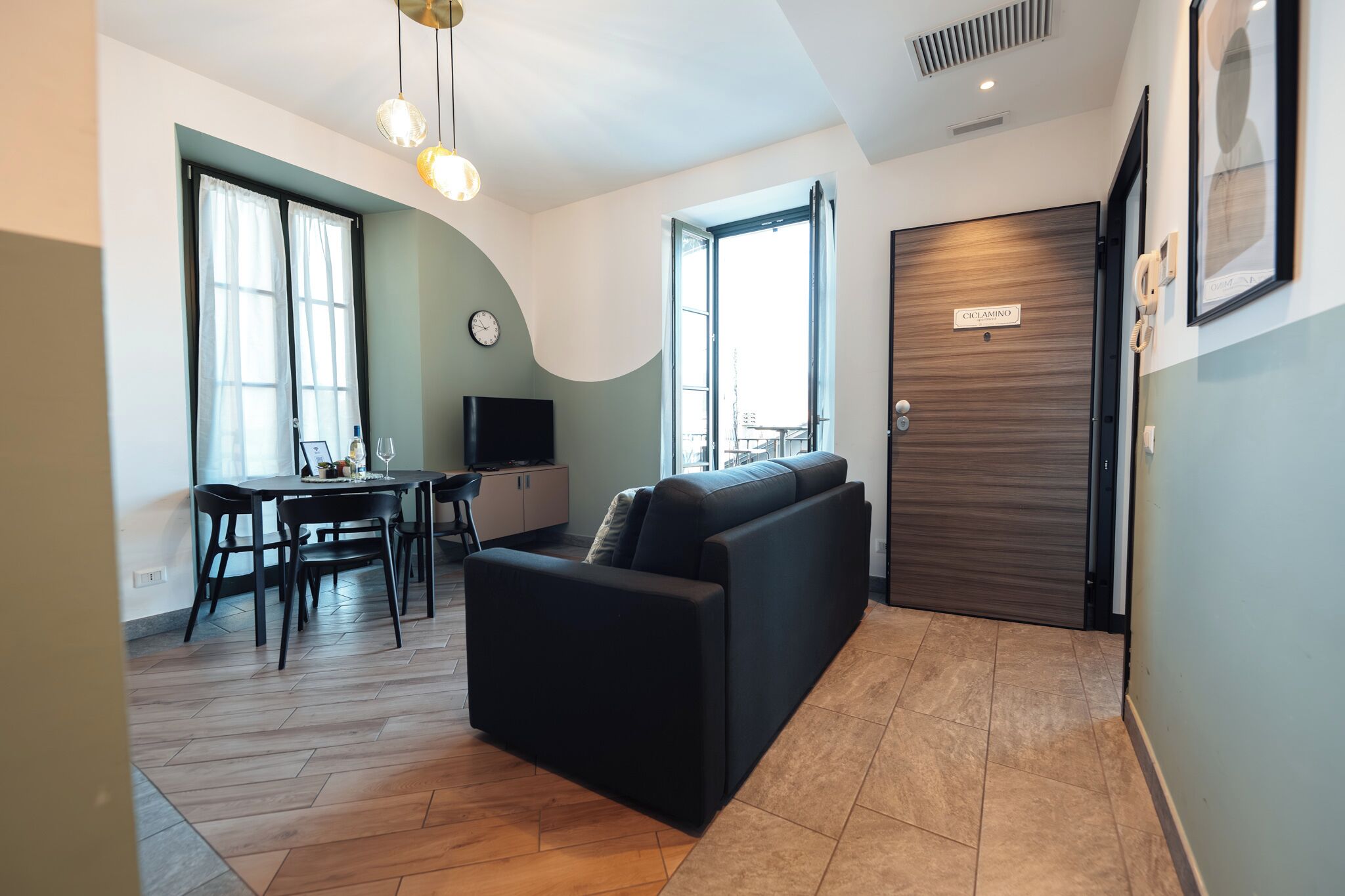 Ciclamino  Moderne Ferienwohnung Mit Privatparkplatz. Seeblick - Varenna