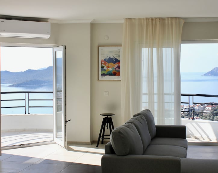Lacivert Apart - Sea View Apartment & Sunset Balcony & Meis Island Views - Kaş