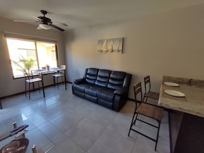 Casa, 2 quartos, fumadores | Sala