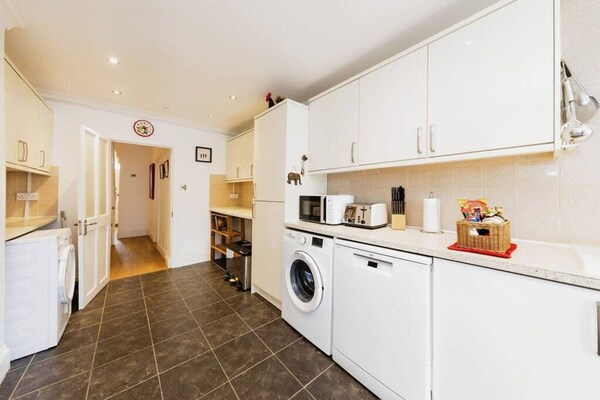 Elegant 3-bedroom House In London - ロンドン