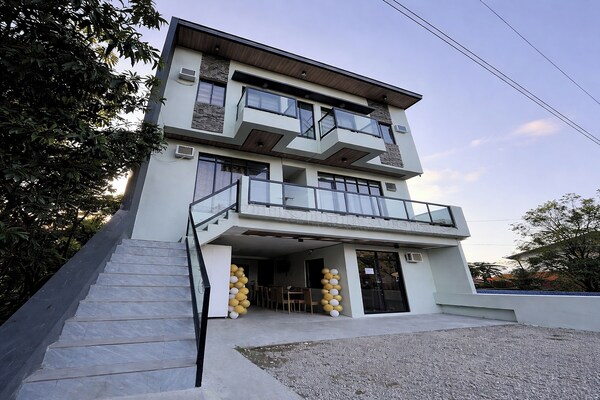 Lisro Sleep And Relax La Union Near Beach - La Union