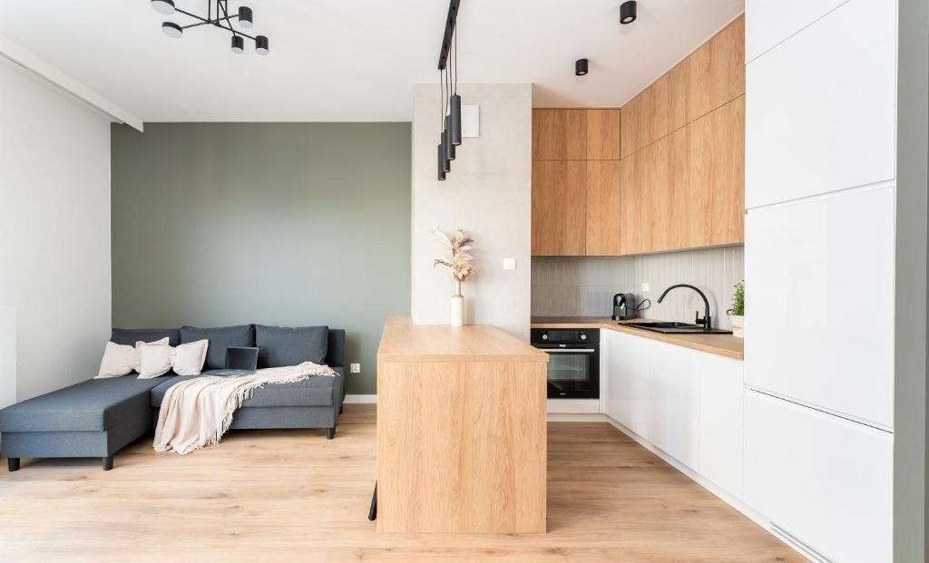 Apartamento conforto, sacada, vista para a cidade | Parte interna