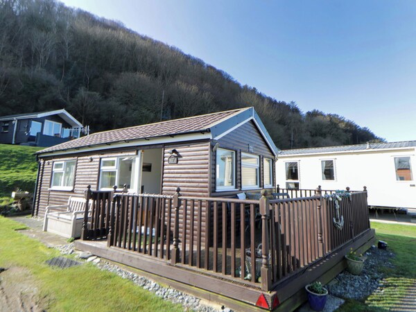 The Cosy Den - Ceredigion