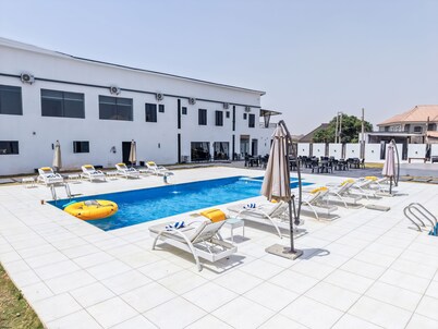 PEREGRINE HOTEL BY BOULEVARD