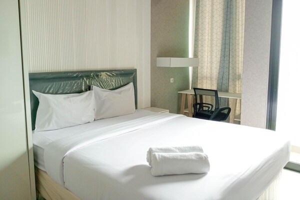 Pleasurable And Tidy Studio At The Alton Apartment - Semarang