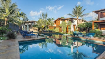 Apartamento Básico | Piscina