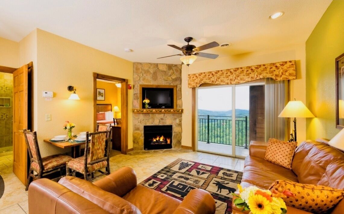 2b 2.5b Luxury Resorts Beautiful Views Of Gatlinburg Indoor Water Park  24hr Gym - Pigeon Forge, TN