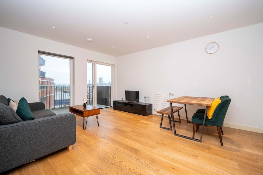 Modern Flat In Canning Town - Woolwich