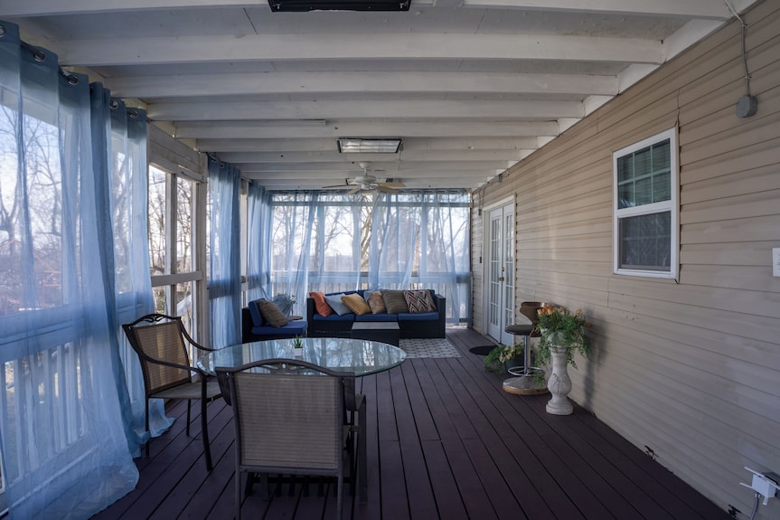 3-bedroom House In Serene Nashville With Cool Outdoor Seating And Cover Porch - Brentwood, TN