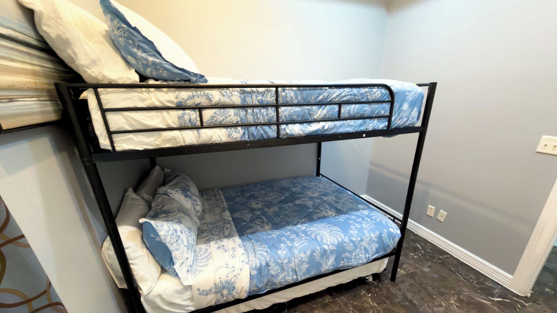 Apartamento, várias camas, cozinha, vista para a piscina (Harbor by the Sea #4)