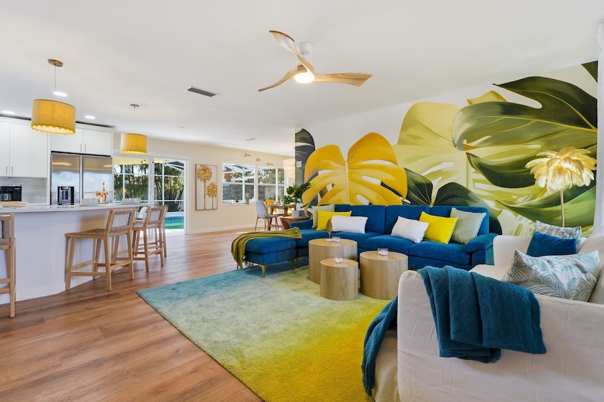 Poolside Retreat Sleeps 8 Putt Putt Hot Tub - Bradenton, FL