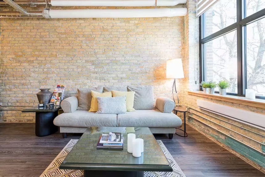 Modern Exchange District Condo | 1 Bed | 1 Bath | - Winnipeg