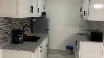 Apartamento, 1 quarto, pátio | Cozinha privada