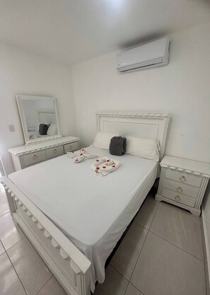 Apartamento em Condomínio Fechado, 1 quarto, pátio | 1 quarto 