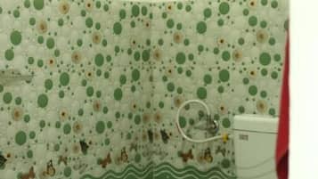 Quarto Deluxe, varanda, vista para a montanha | Casa de banho