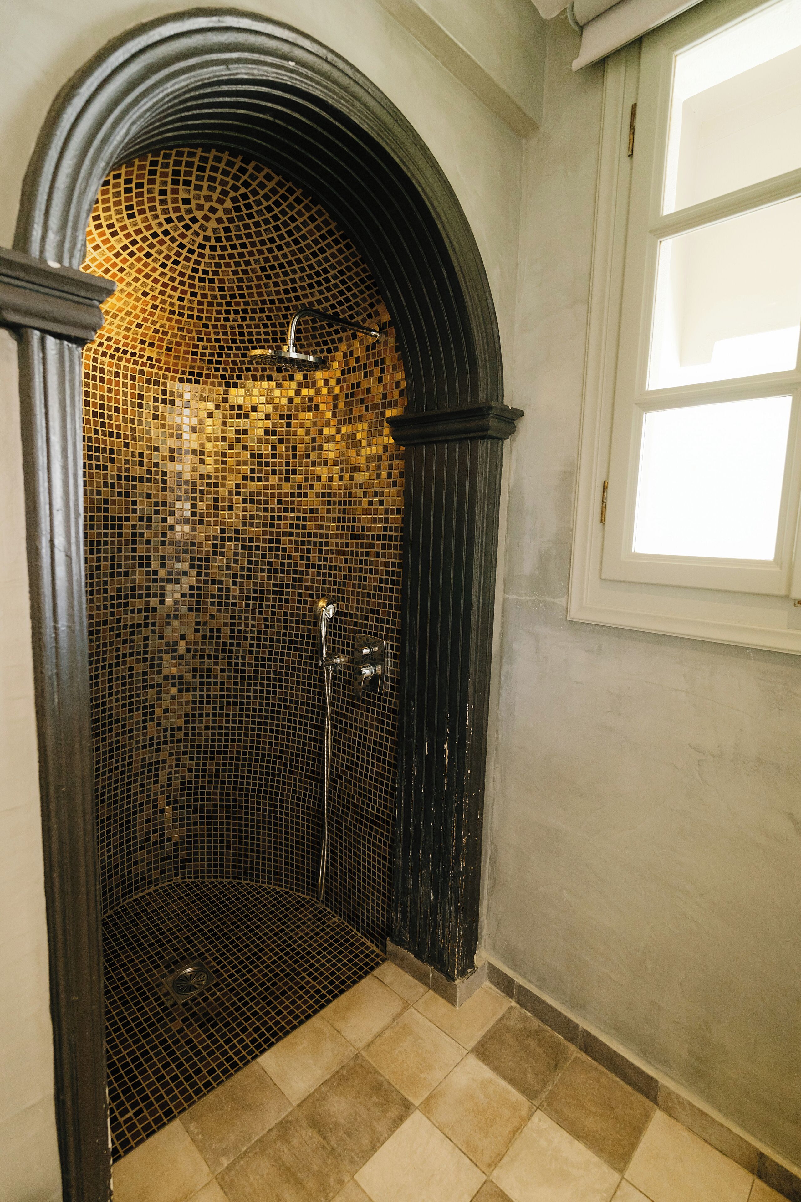 Quarto Triplo Júnior, banheira de hidromassagem grande | Casa de banho | Um secador de cabelo, toalhas fornecidas, sabão, champô 