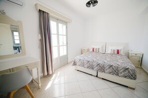 Quarto Quádruplo Superior, varanda, vista para o mar