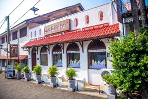 Fachada da propriedade